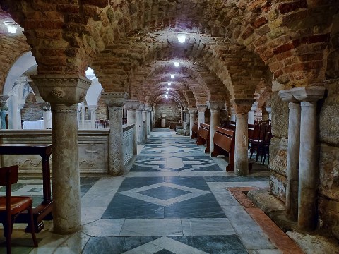 Crypt of St. Mark’s Basilica in Venice Italy | History